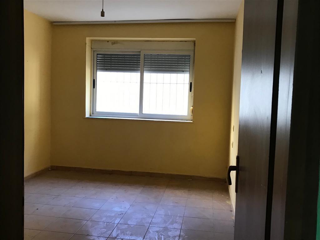 Shitet apartament 2+1 te Medreseja e Tiranes | Tiranë Shitet apartament 2+1 te Medreseja e Tiranes | Tiranë