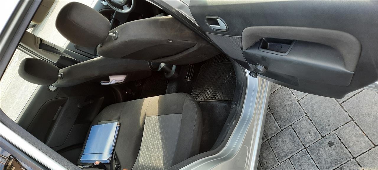 Ford fiesta 1,4 nafte ne gjendje shum te mire | Krujë Ford fiesta 1,4 nafte ne gjendje shum te mire | Krujë